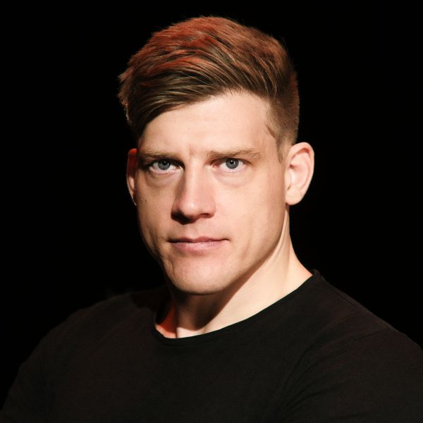 Max Villman - Tidigare Stridspilot på JAS 39 Gripen. En fartfylld föreläsning på marken.